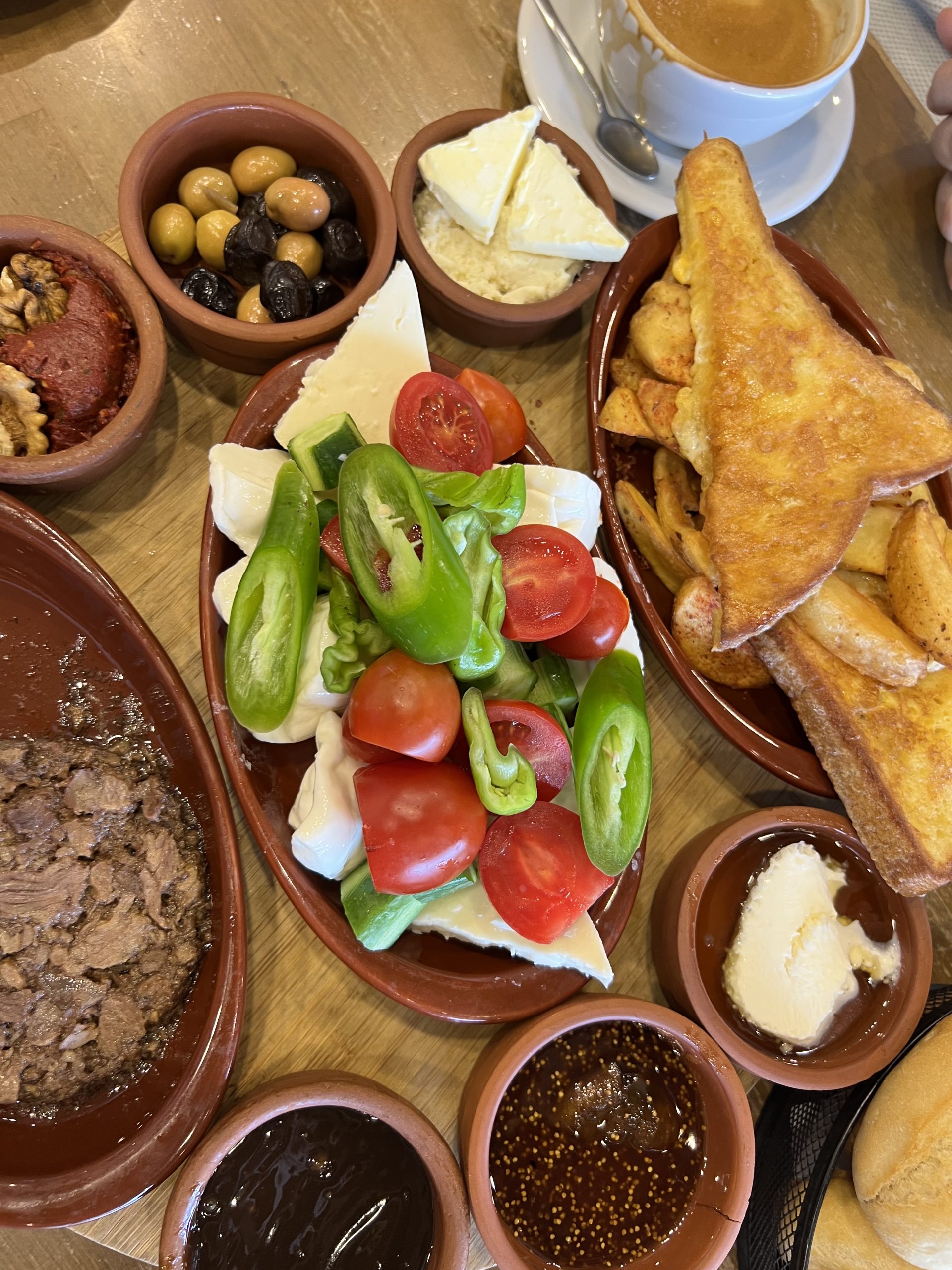 Cel mai bun mic dejun turcesc în Istanbul| Roxana Zidaru